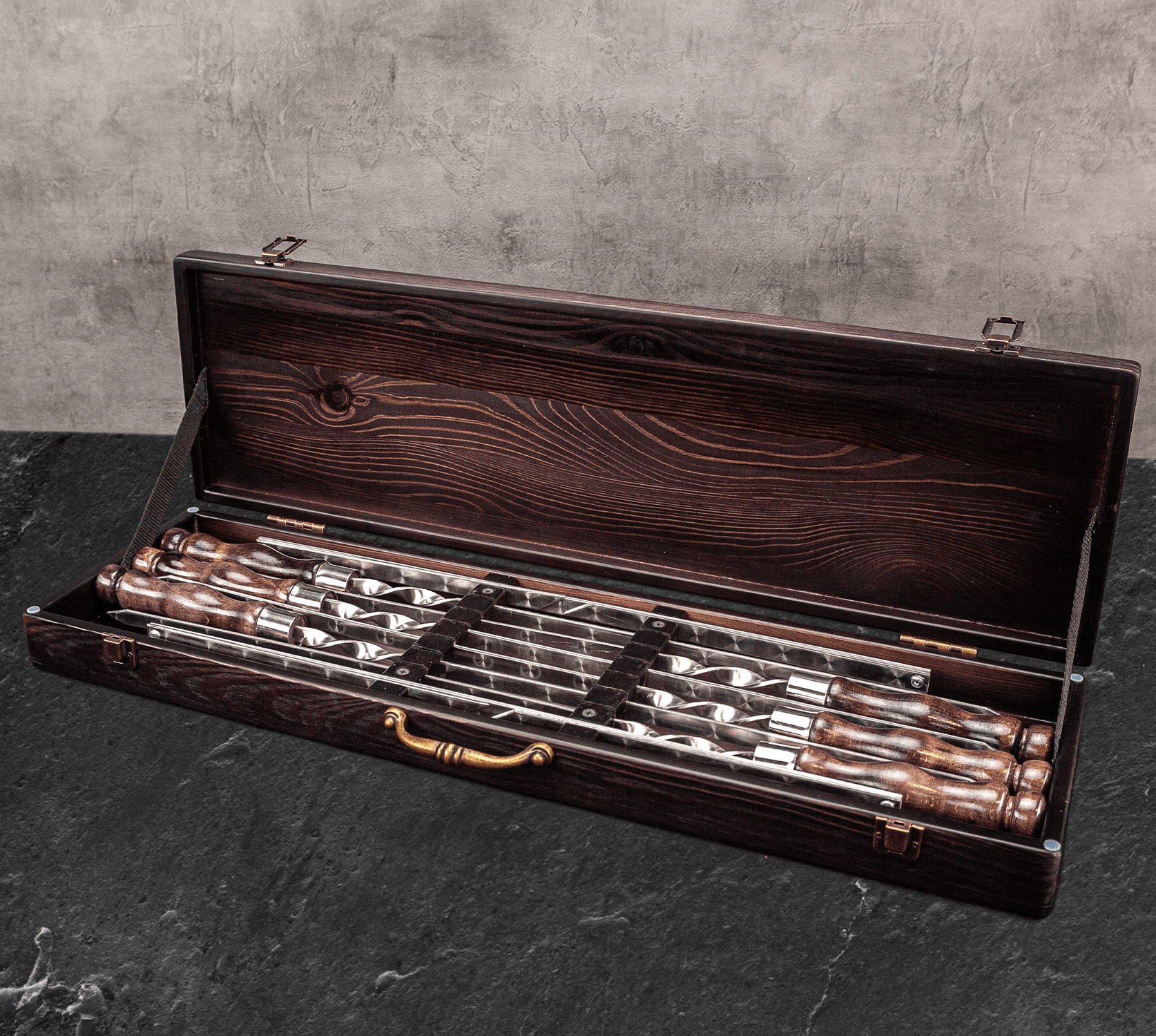 "Drakkar" Grilled Kabobs BBQ Skewers Set in a Wooden Case, 8 items